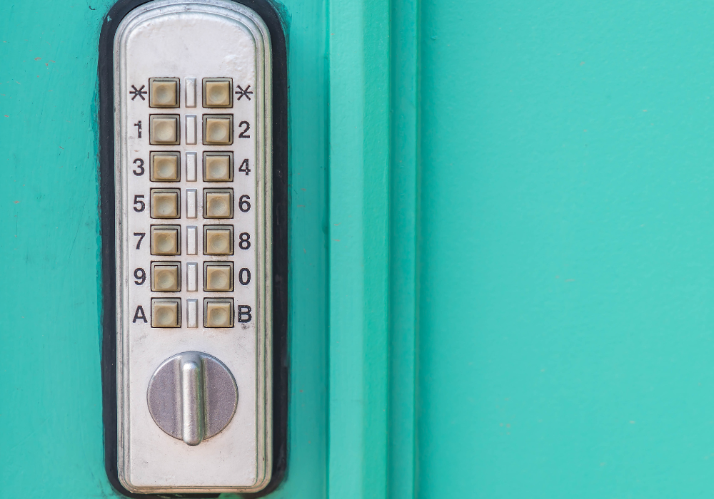 Opting for a code lock: a wise choice?